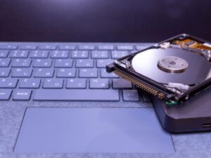 HDDランプがつかない！簡単にできる対処法とやってはいけないこと｜データ復旧のLIVEDATA